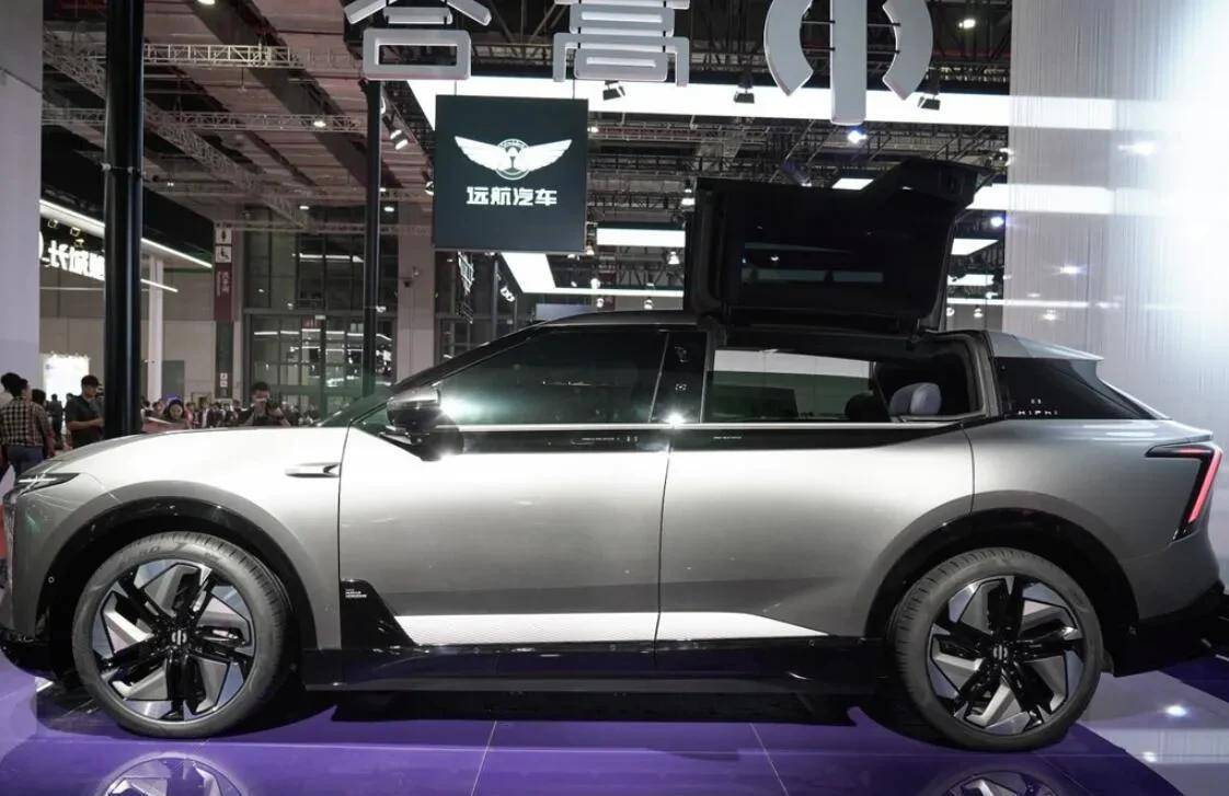 高合HiPhi Y80万，贵吗？那是因为你不够富有_搜狐汽车_搜狐网