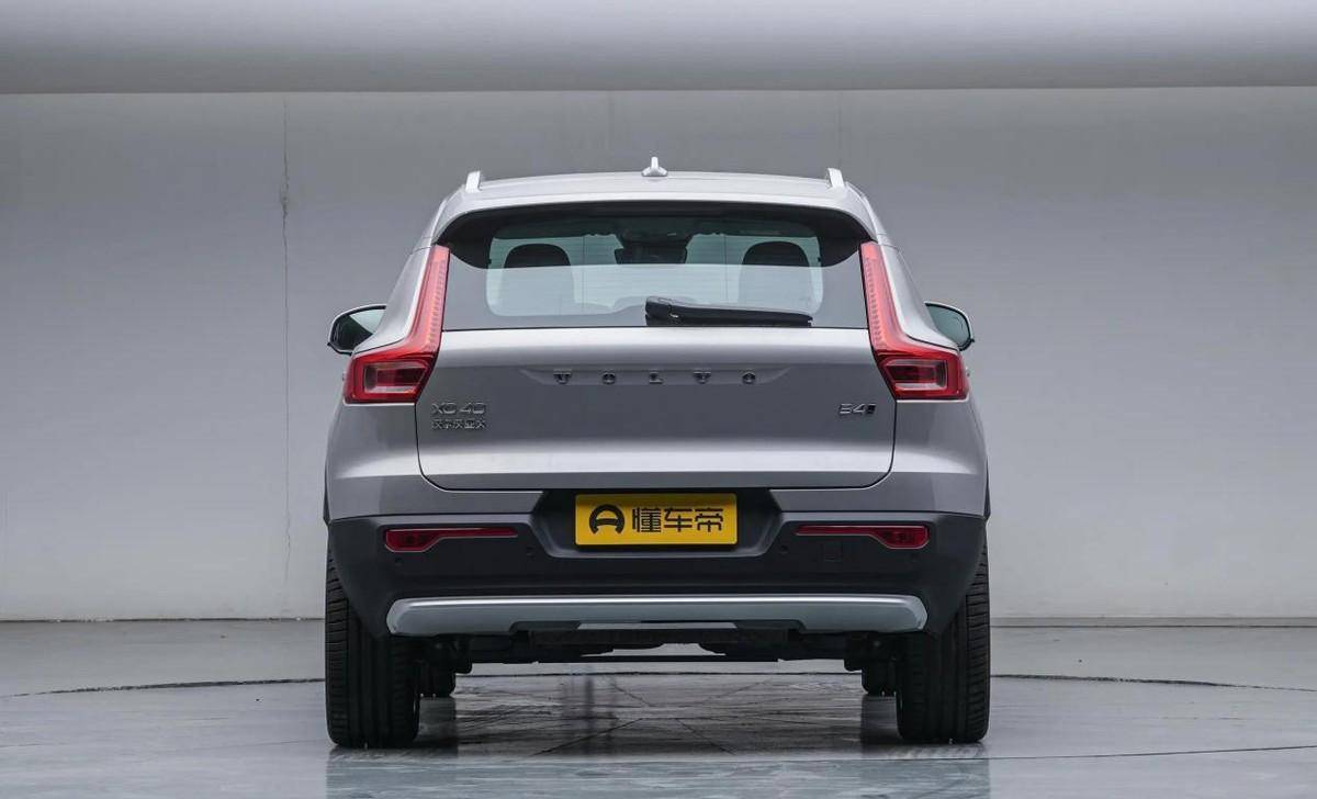 解读沃尔沃XC40，全系配2.0T+48V轻混，是年轻人的品质SUV？_搜狐汽车_搜狐网