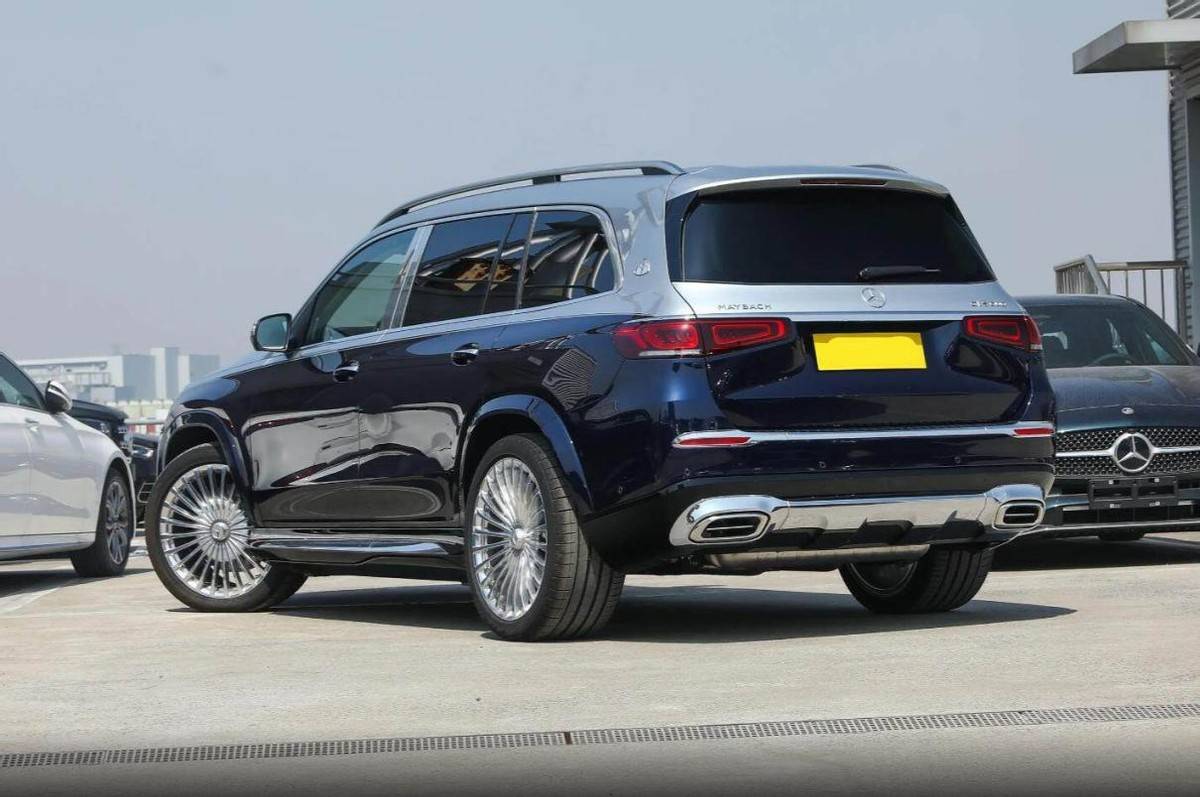 实拍迈巴赫GLS600，4.0T爆557马力，破百仅4.9秒，究竟有多强？_搜狐汽车_搜狐网