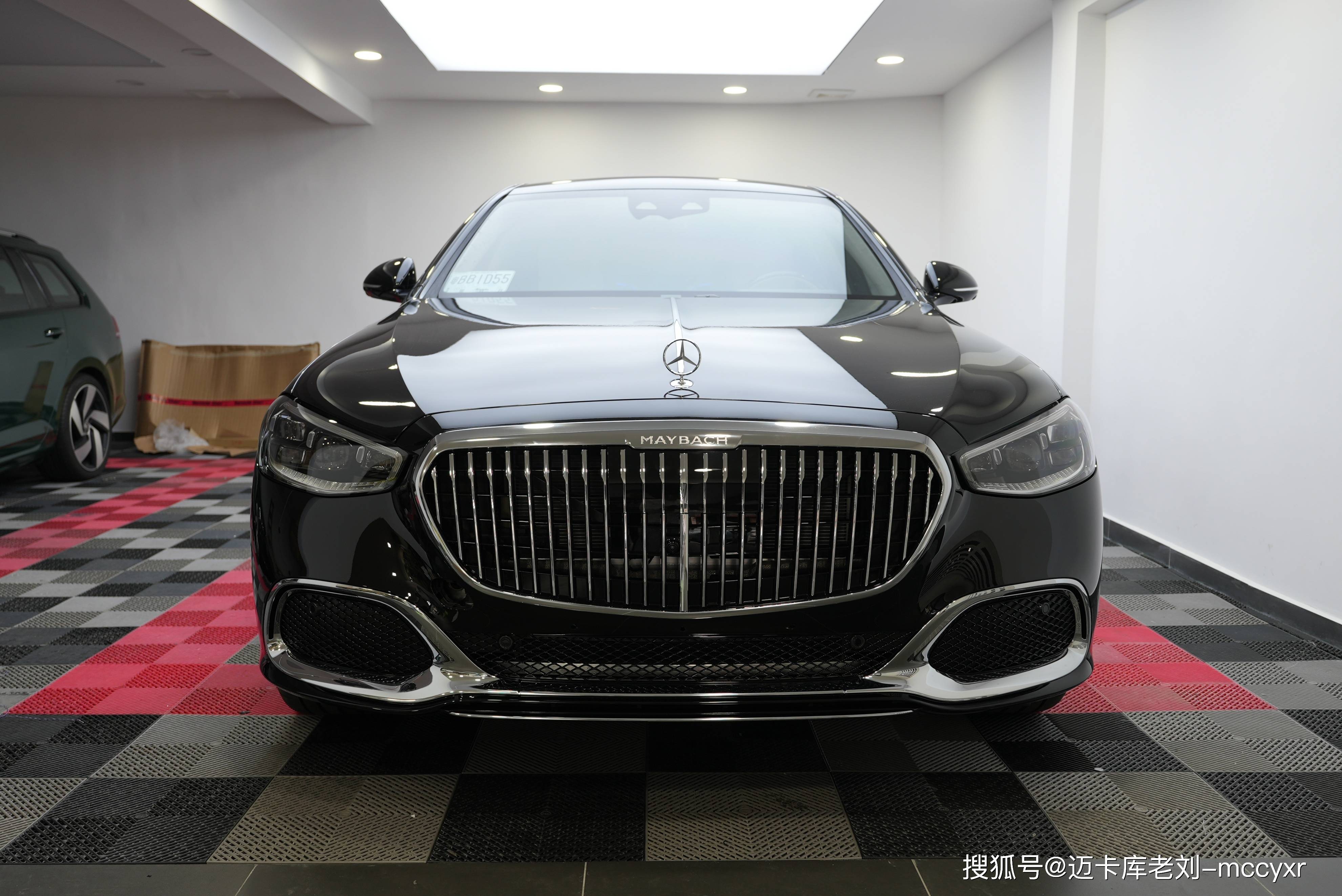 以商道行人道，23款迈巴赫S480五座改四座、升级外观内饰的尊贵之行_搜狐汽车_搜狐网
