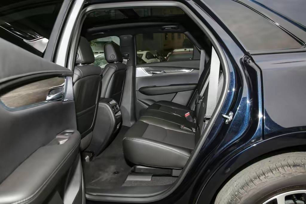 中型SUV的良心之作，实力不输宝马X3，配2.0T+9AT，凯迪拉克XT5_搜狐汽车_搜狐网