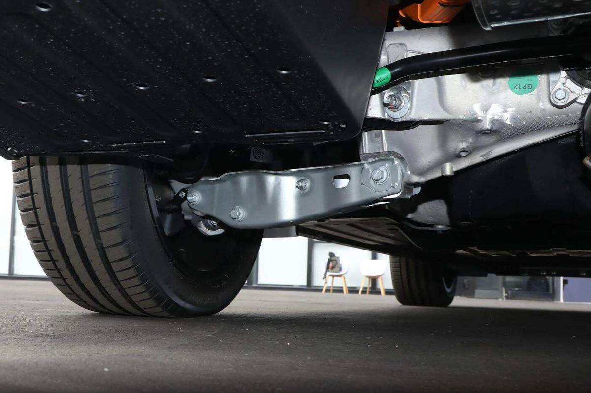 售价45.98万，车长超过5米2的大型增程式SUV，理想L9值得买吗？_搜狐汽车_搜狐网