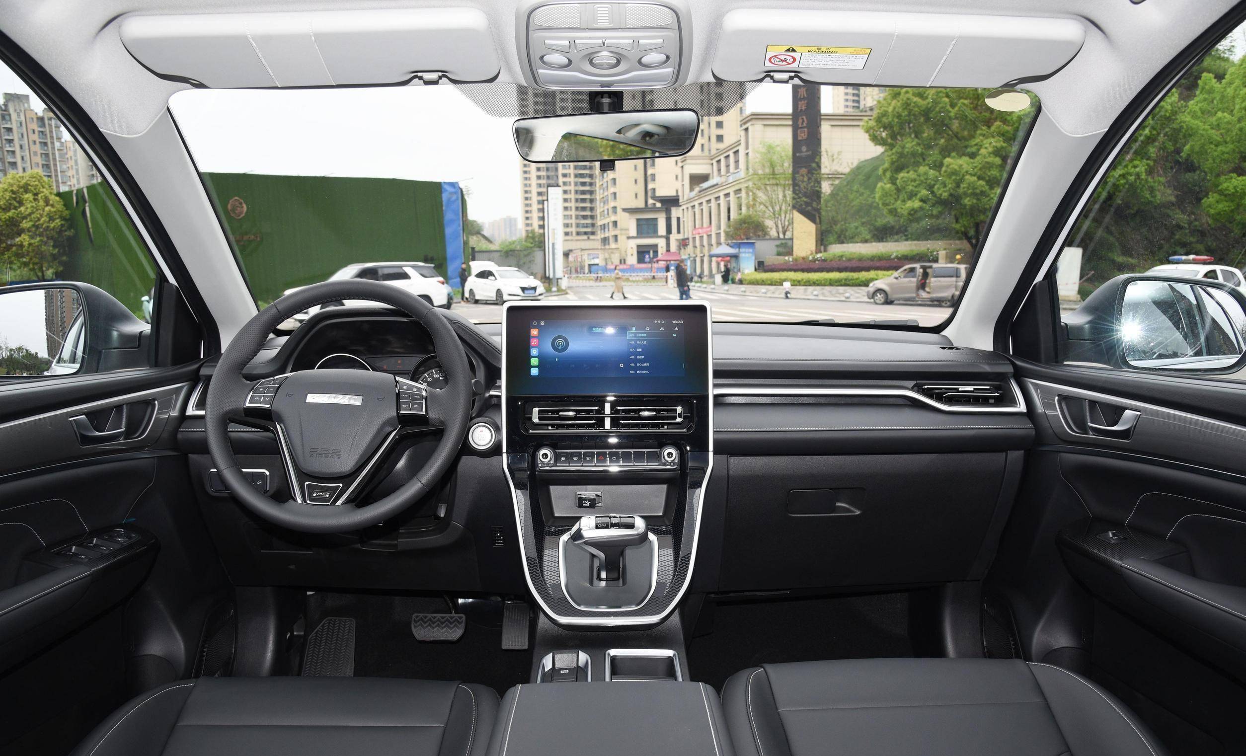 年轻人的第一辆SUV？6万起的紧凑级SUV哈弗M6那是真香_搜狐汽车_搜狐网