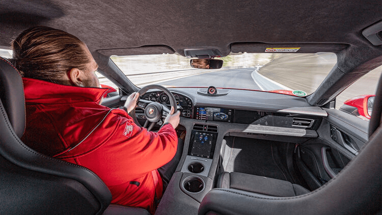 ET7硬杠Taycan GTS是吹牛还是实力？德国人评测后给出这般答案_搜狐汽车_搜狐网