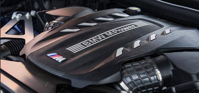 王者归来，宝马X5配4.4T＋V8发动机爆600马力，连颗螺丝都是进口_搜狐汽车_搜狐网