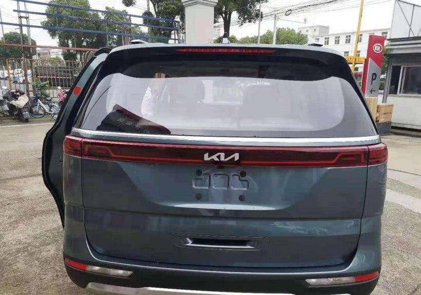 国产起亚嘉华月底预售，轴距近3米1配2.0T，能威胁到别克GL8吗？_搜狐汽车_搜狐网