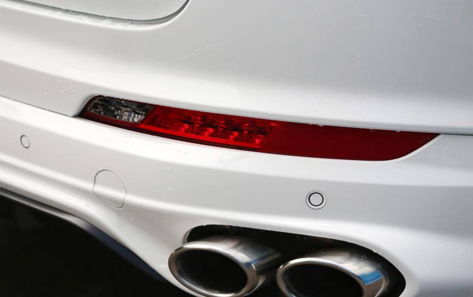 李书福打造自主“宝马X6”，野性与运动集于一身，爆238马力＋8AT_搜狐汽车_搜狐网