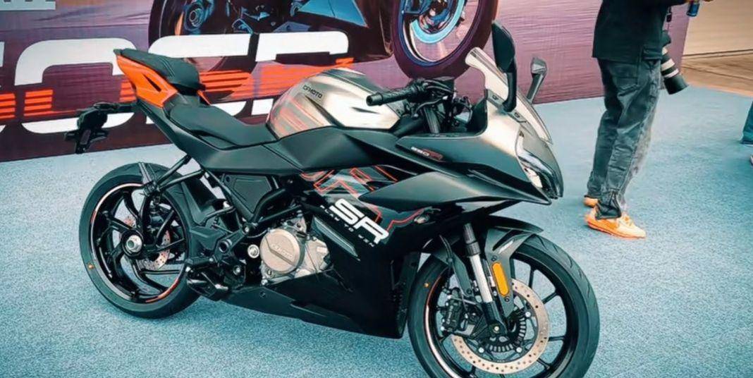 搞了半天原来是2023款250SR，新车外观变化挺大！_搜狐汽车_搜狐网