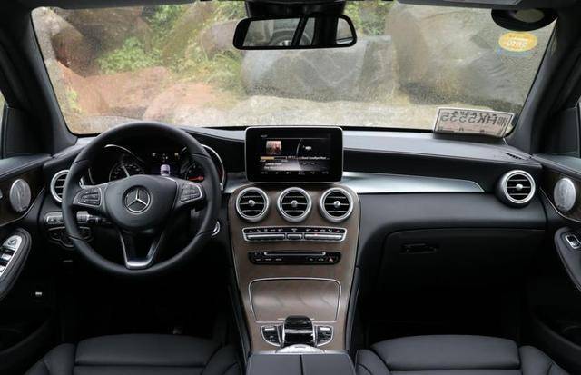 奥迪Q5L和奔驰GLC谁更高级？内行人：这样选，不会后悔_搜狐汽车_搜狐网