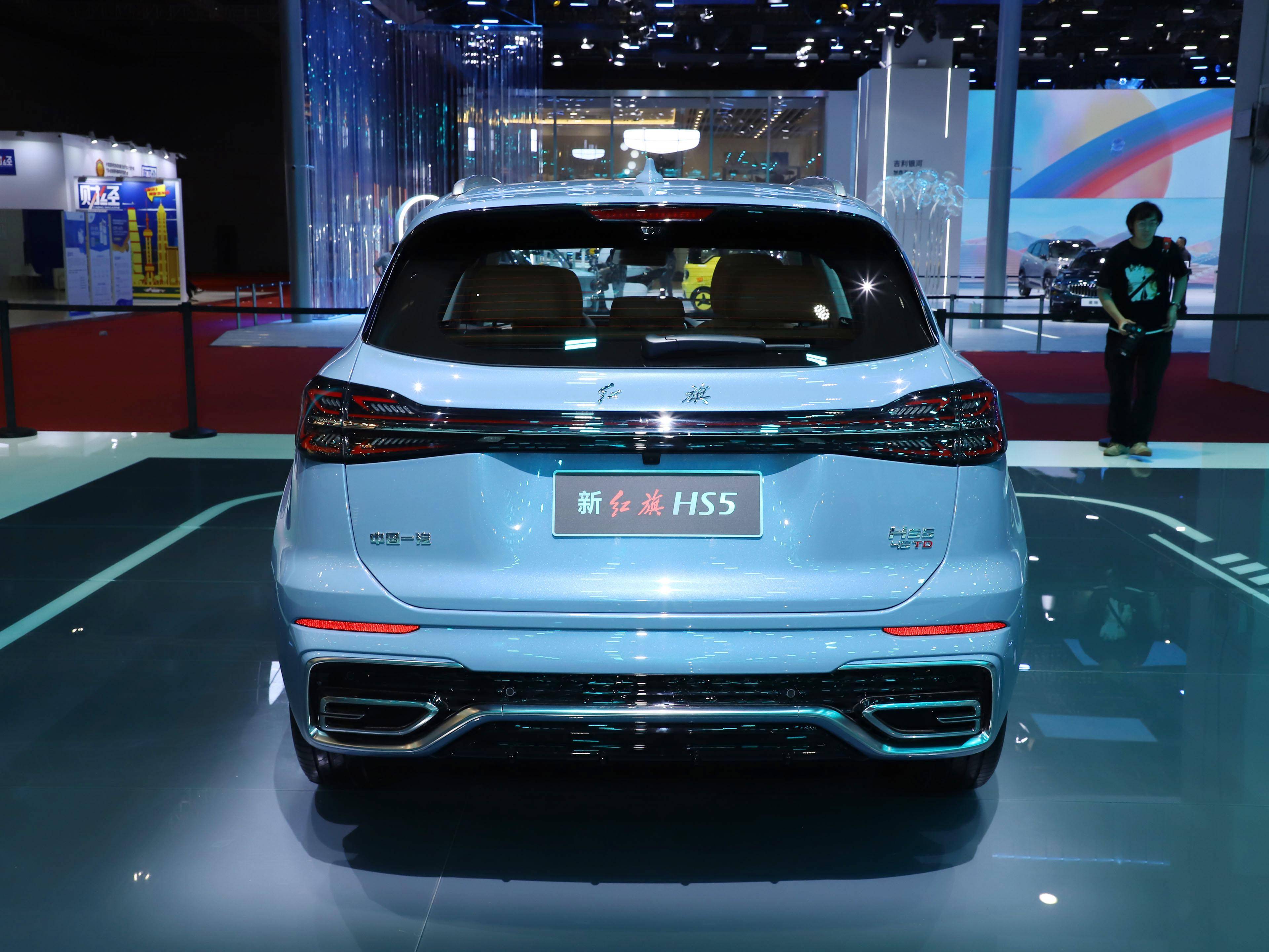 18.38万元起 新款红旗HS5上市 外形大改/换装8AT变速箱_搜狐汽车_搜狐网