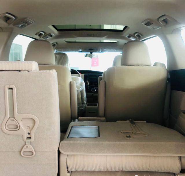 最实用的MPV，19款丰田“普瑞维亚”到店实拍，网友：还是那个气质！_搜狐汽车_搜狐网