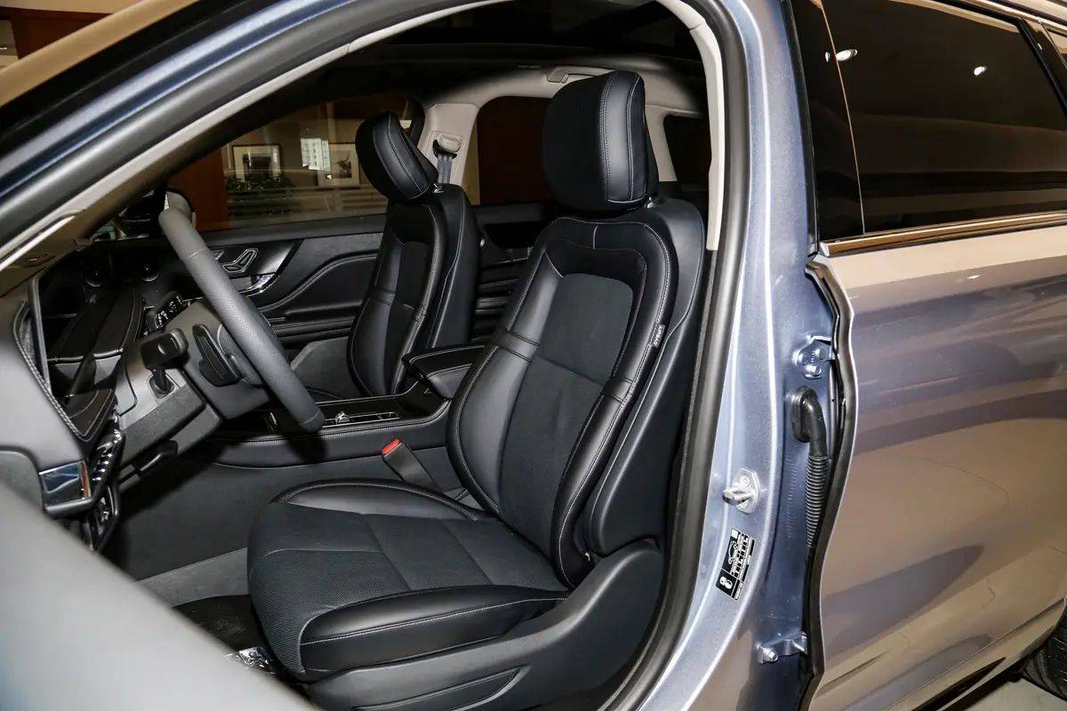 全新林肯冒险家PK凯迪拉克XT4，纯正美式豪华SUV角逐拉响_搜狐汽车_搜狐网