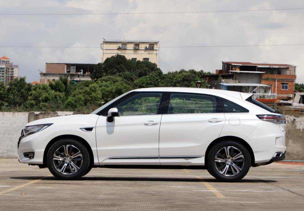 本田也有“炒不红”的SUV，2.0T爆272马力，配9AT＋四驱_搜狐汽车_搜狐网