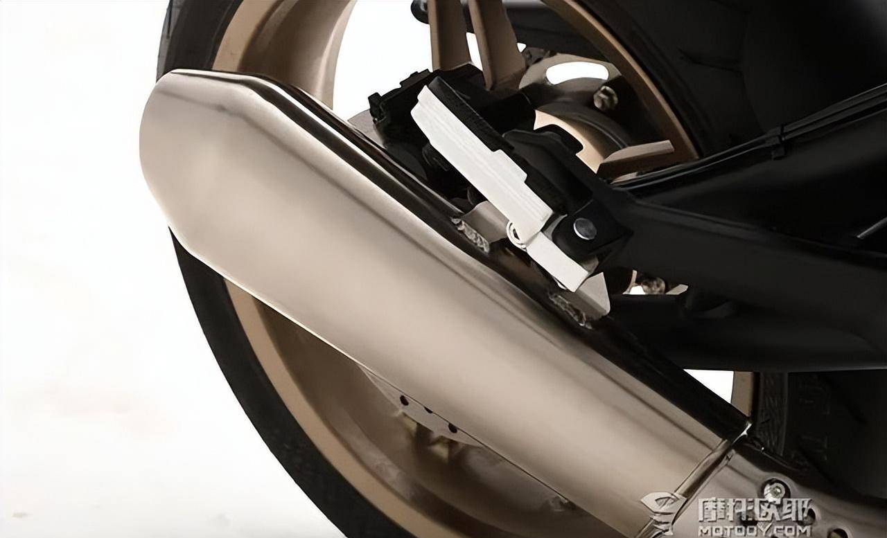 国产400cc迎来又一变革，高金GK400以性价比之名重出江湖_搜狐汽车_搜狐网