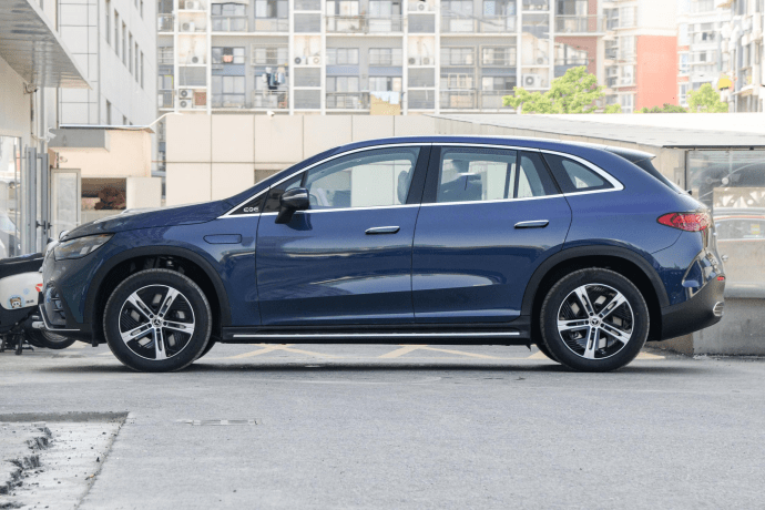 满满求生欲，48.60万元起，奔驰EQE SUV比EQC起售价还低_搜狐汽车_搜狐网