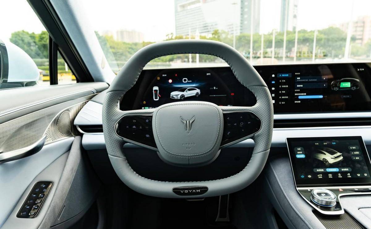 BBA车主增购，岚图追光为何比蔚来ET5更懂他们？_搜狐汽车_搜狐网