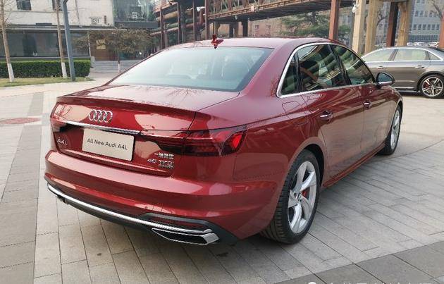 新款奥迪A4L正式上市，售价30.58-39.68万，搭载三款动力_搜狐汽车_搜狐网