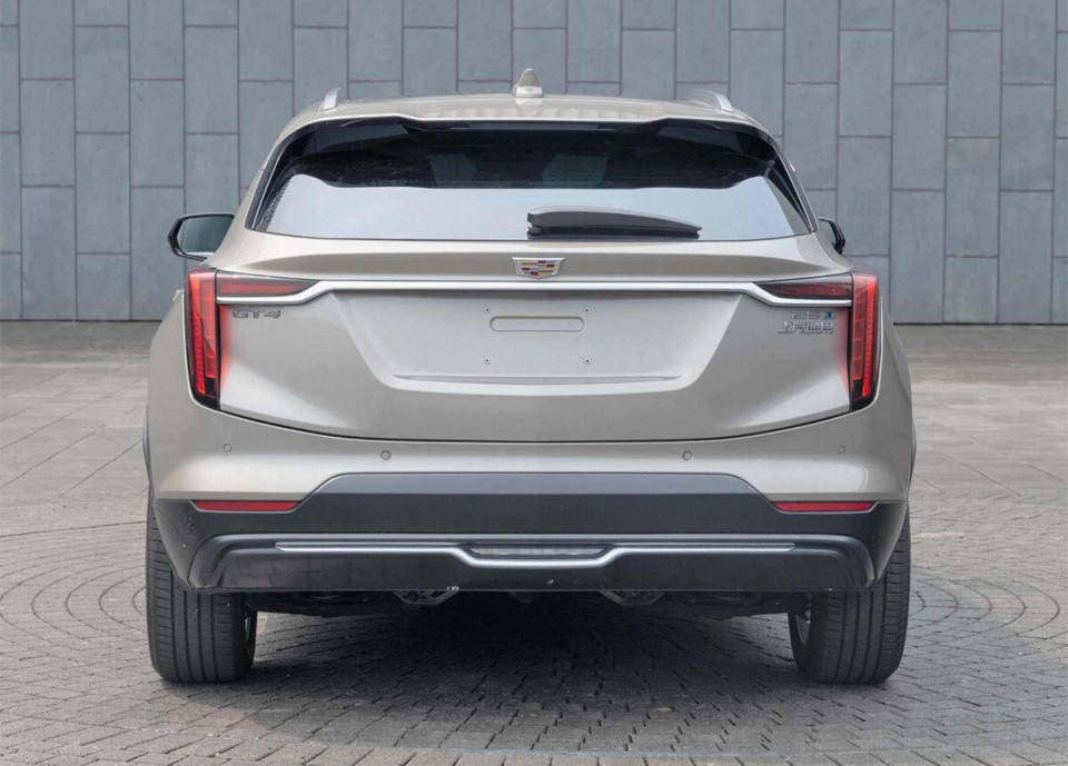 紧凑轿跑SUV，全新凯迪拉克GT4上市，和XT4有何区别？_搜狐汽车_搜狐网