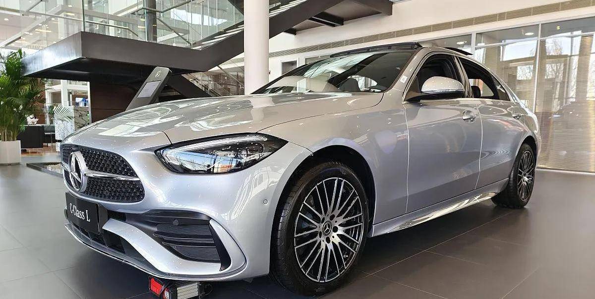 合资车中的“佼佼者”，入门即配9AT，比A4L漂亮，品质还出色_搜狐汽车_搜狐网