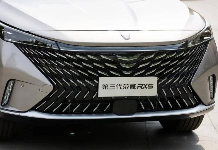 长安CS75plus和荣威RX5，谁才是“卷王”？_搜狐汽车_搜狐网