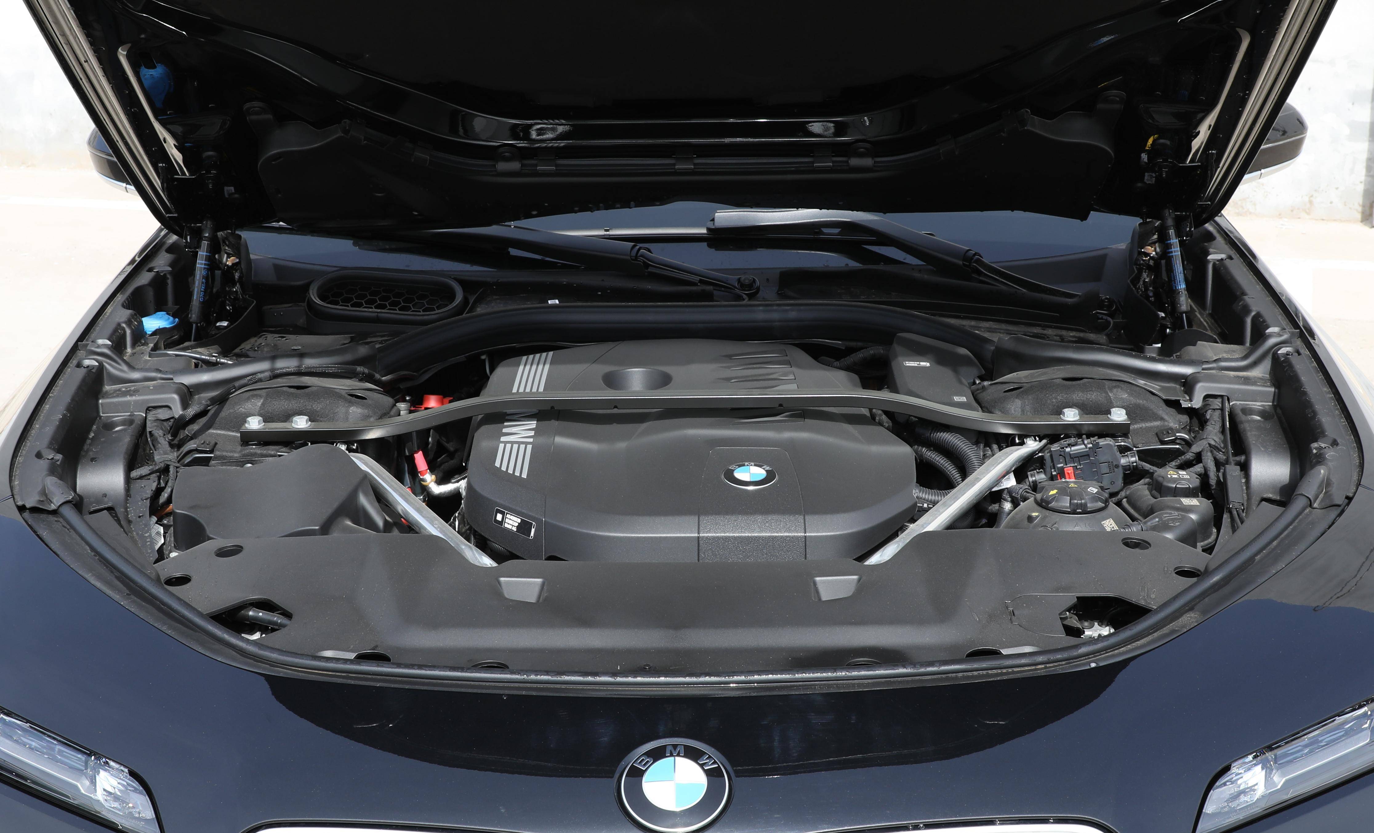 奔驰S级真正的对手！车长超5米3，顶配4.4T V8动力，实拍宝马7系_搜狐汽车_搜狐网