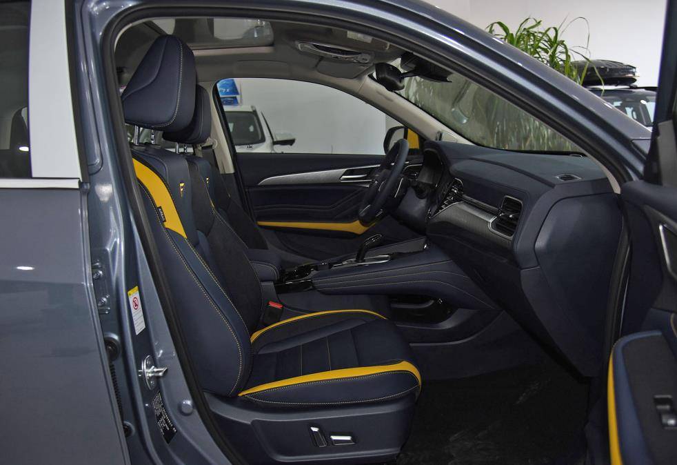 哈弗新王炸强势来袭，气质堪比保时捷卡宴，2.0T＋四驱，11.99W起_搜狐汽车_搜狐网