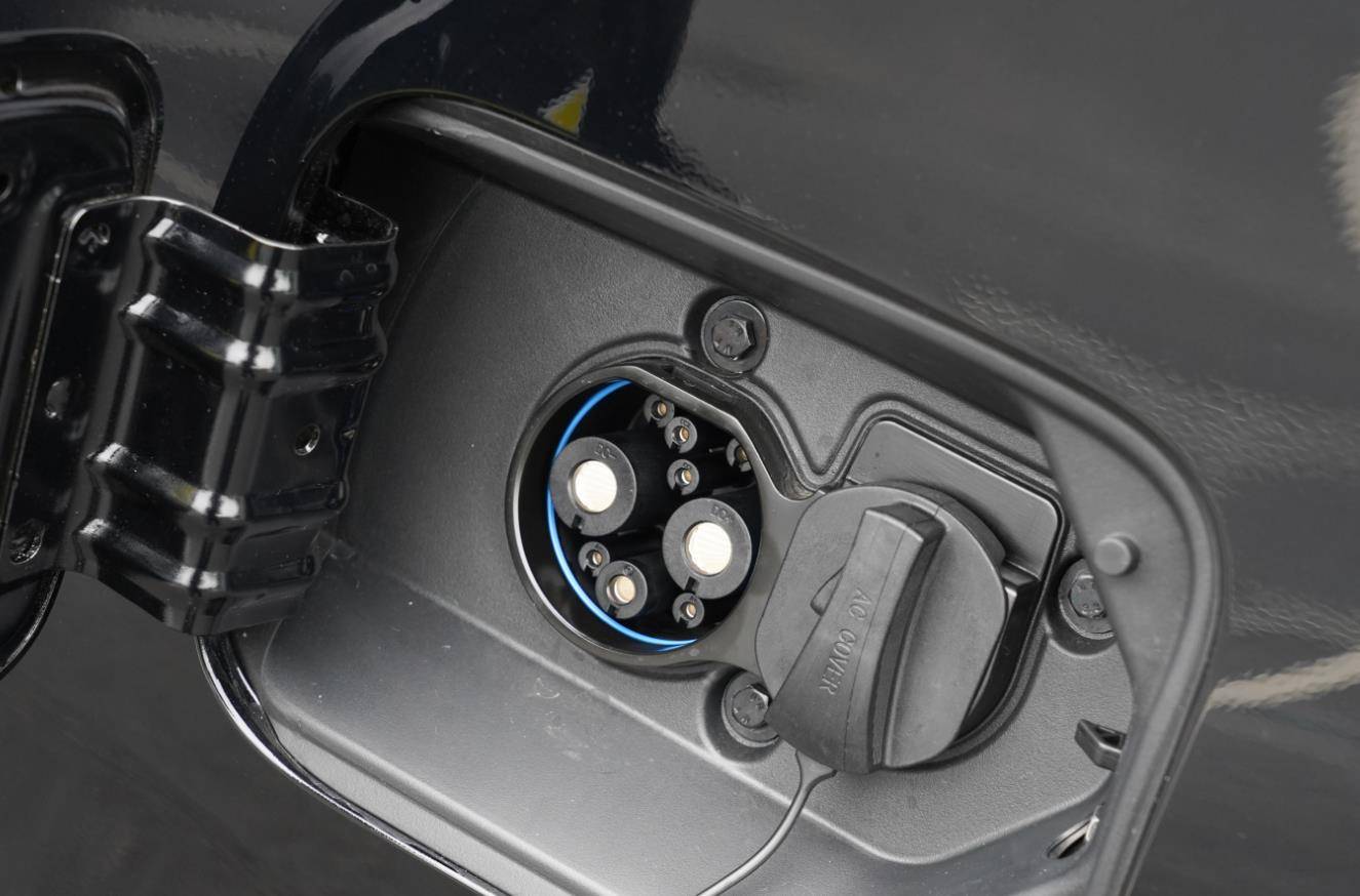 新车：广汽传祺E9标配2.0T混动，对比别克GL8产品优势明显_搜狐汽车_搜狐网