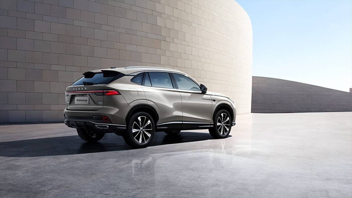 哈弗枭龙、宋Pro DM-i和荣威eRX5，15万插混SUV谁更值得买？_搜狐汽车_搜狐网