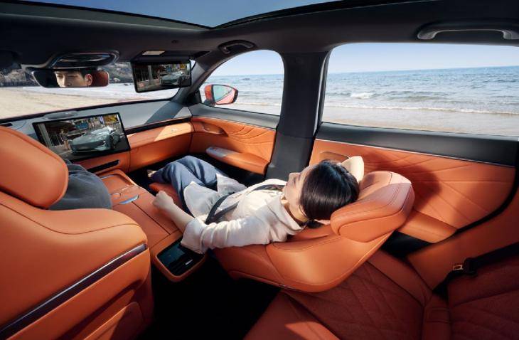 深蓝S7全新亮相 聚焦超感智能场景体验_搜狐汽车_搜狐网