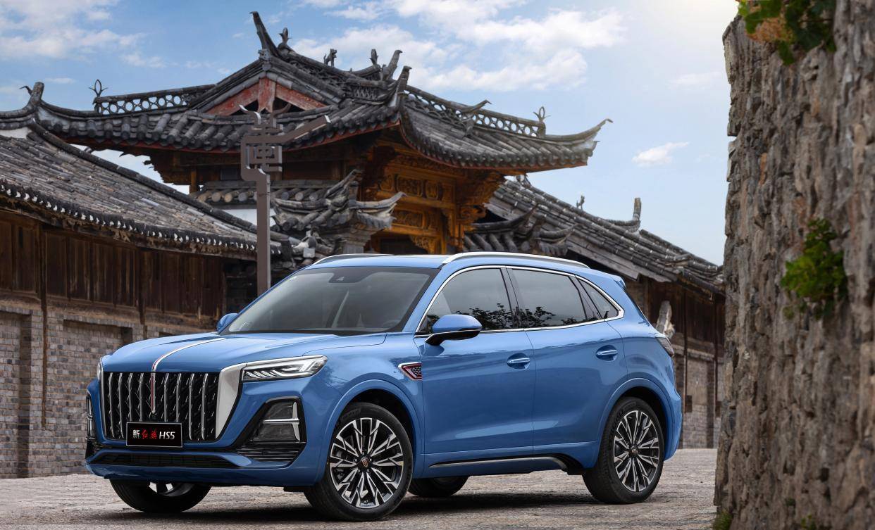 宽超1米9，配8AT加速7s级，红旗HS5为何销量狂飙？_搜狐汽车_搜狐网