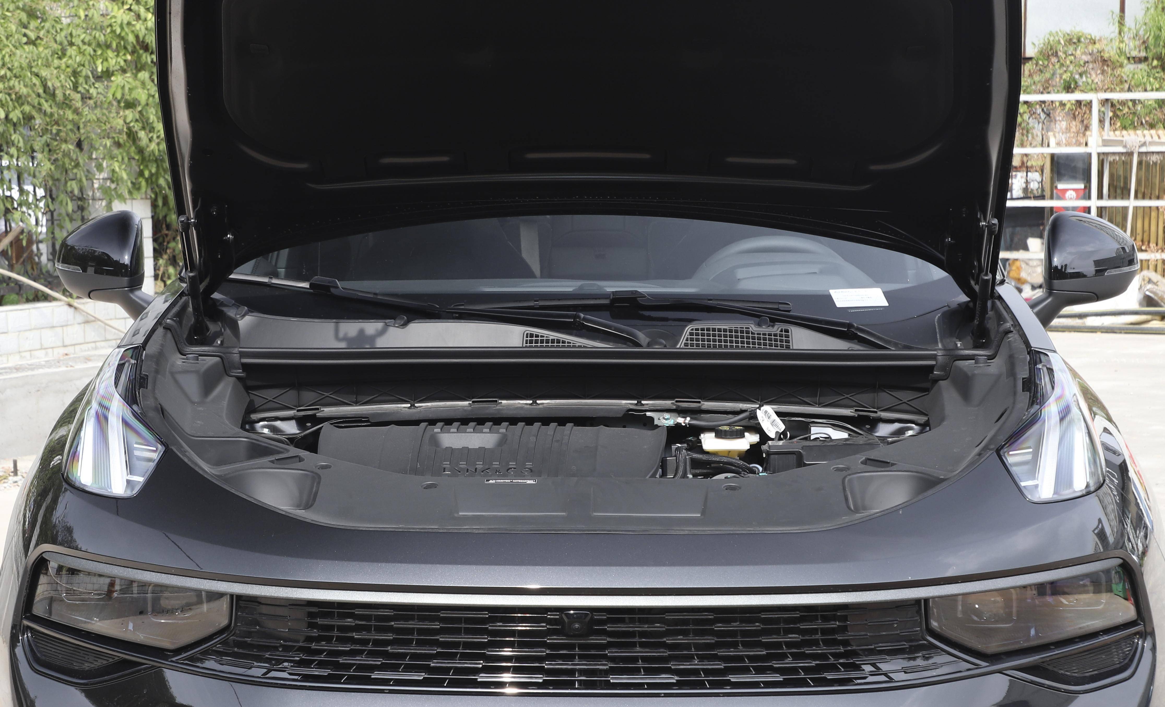 开两三年不会腻，2.0T+爱信8AT，爆发254马力，这车主打驾驶乐趣_搜狐汽车_搜狐网