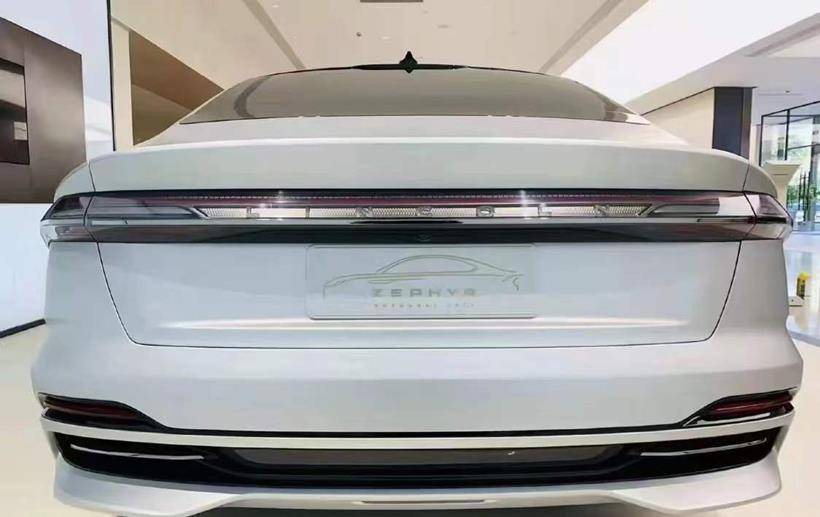 林肯Z试装展车到店，车长近五米，全系2.0T＋8AT，能竞争宝马3系？_搜狐汽车_搜狐网