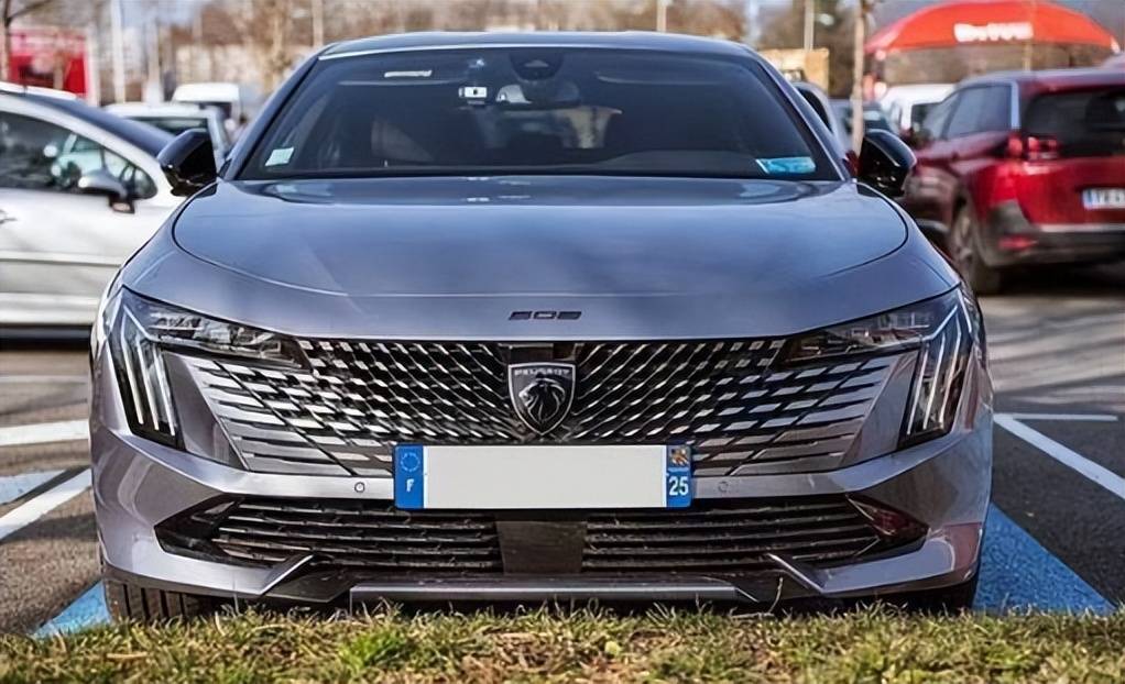 多款车型将换代，标致新内饰成亮点_搜狐汽车_搜狐网