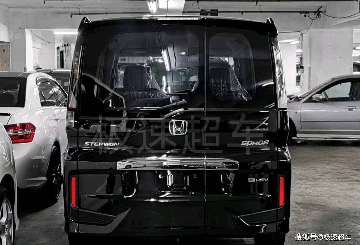 本田STEPWGN“新版本”曝光，酷黑色漆面更炫酷，升级1.5T动力+CVT_搜狐汽车_搜狐网