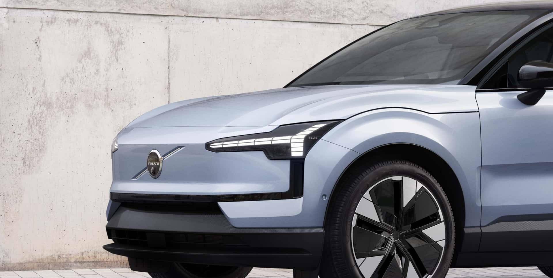 沃尔沃最小的纯电SUV—EX30正式亮相，四驱版百公里加速3.6秒_搜狐汽车_搜狐网