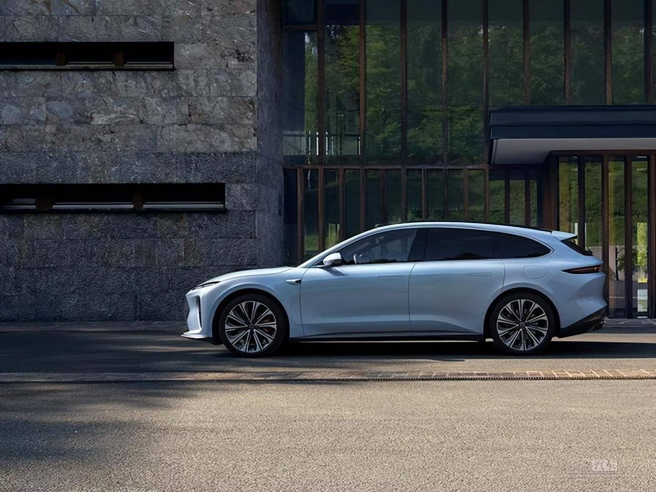 一台车满足你所有想象 智能高端纯电旅行车蔚来ET5 Touring售29.8万_搜狐汽车_搜狐网