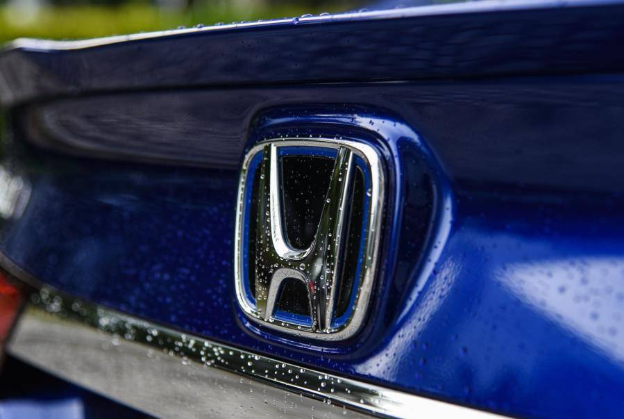 本田的高颜值代步车！油耗4L带国六，比丰田卡罗拉时尚，13.98W起_搜狐汽车_搜狐网