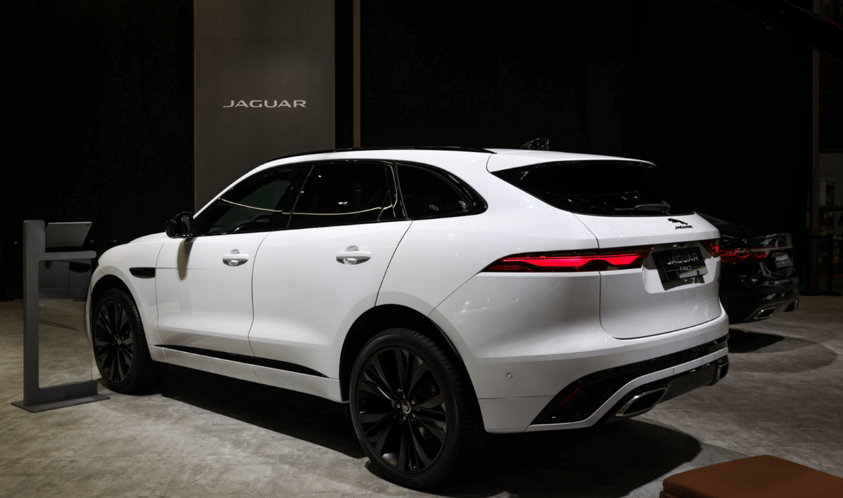 全新捷豹F-PACE到底有哪些突出的表现，让我们一起了解一下_搜狐汽车_搜狐网