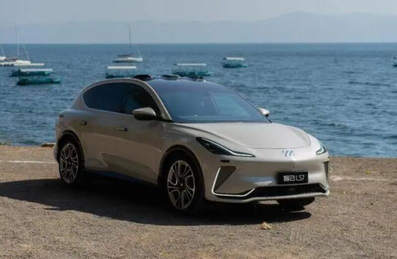 销量连续3个月突破1900台，智己LS7或成爆款车型？_搜狐汽车_搜狐网