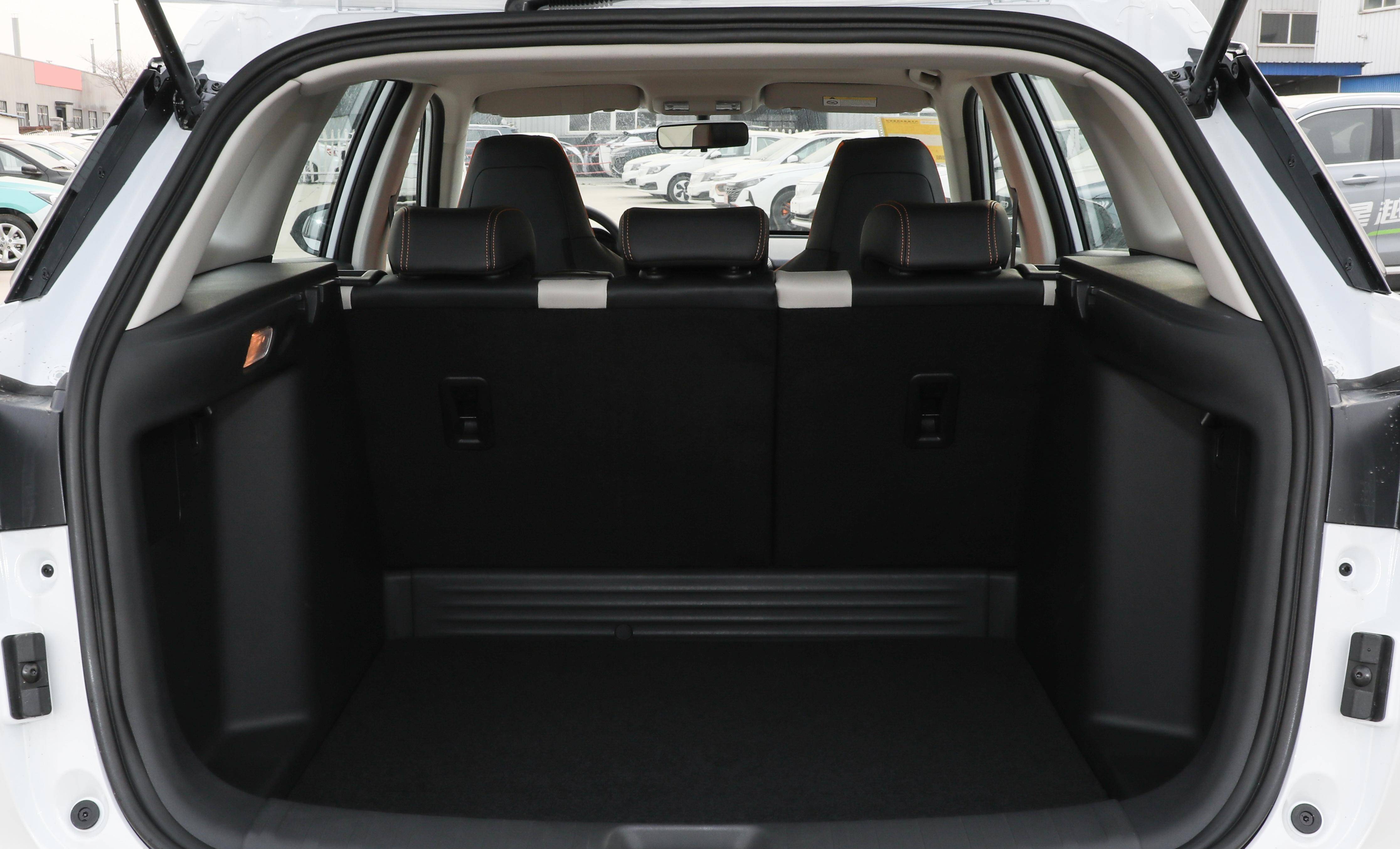 最大197马力，顶配指导价不到10万，东风风神奕炫GS马赫版解析_搜狐汽车_搜狐网