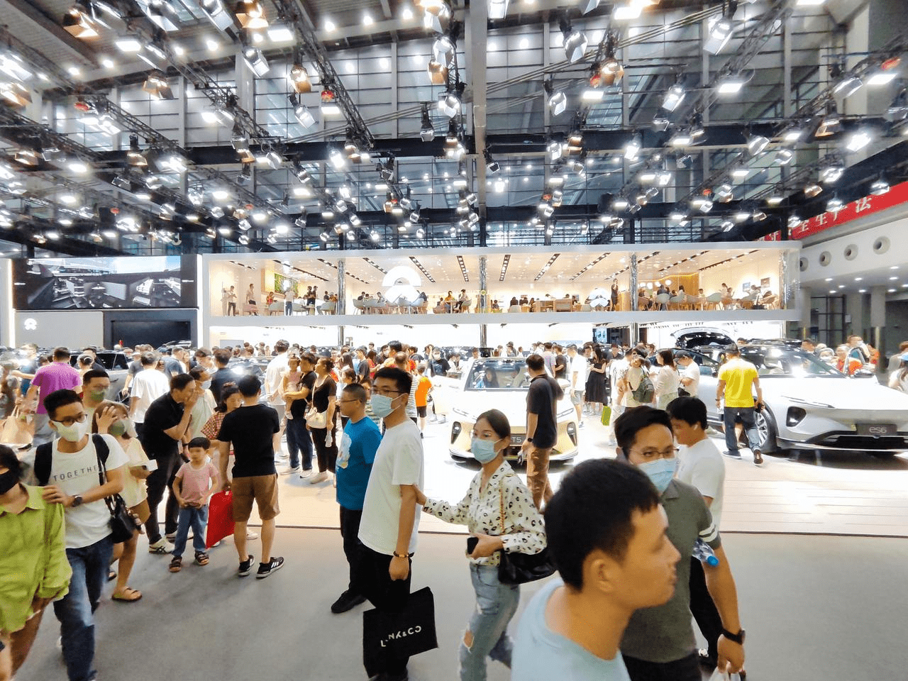 打出“5566”组合拳，ET5旅行版定价超出预期_搜狐汽车_搜狐网