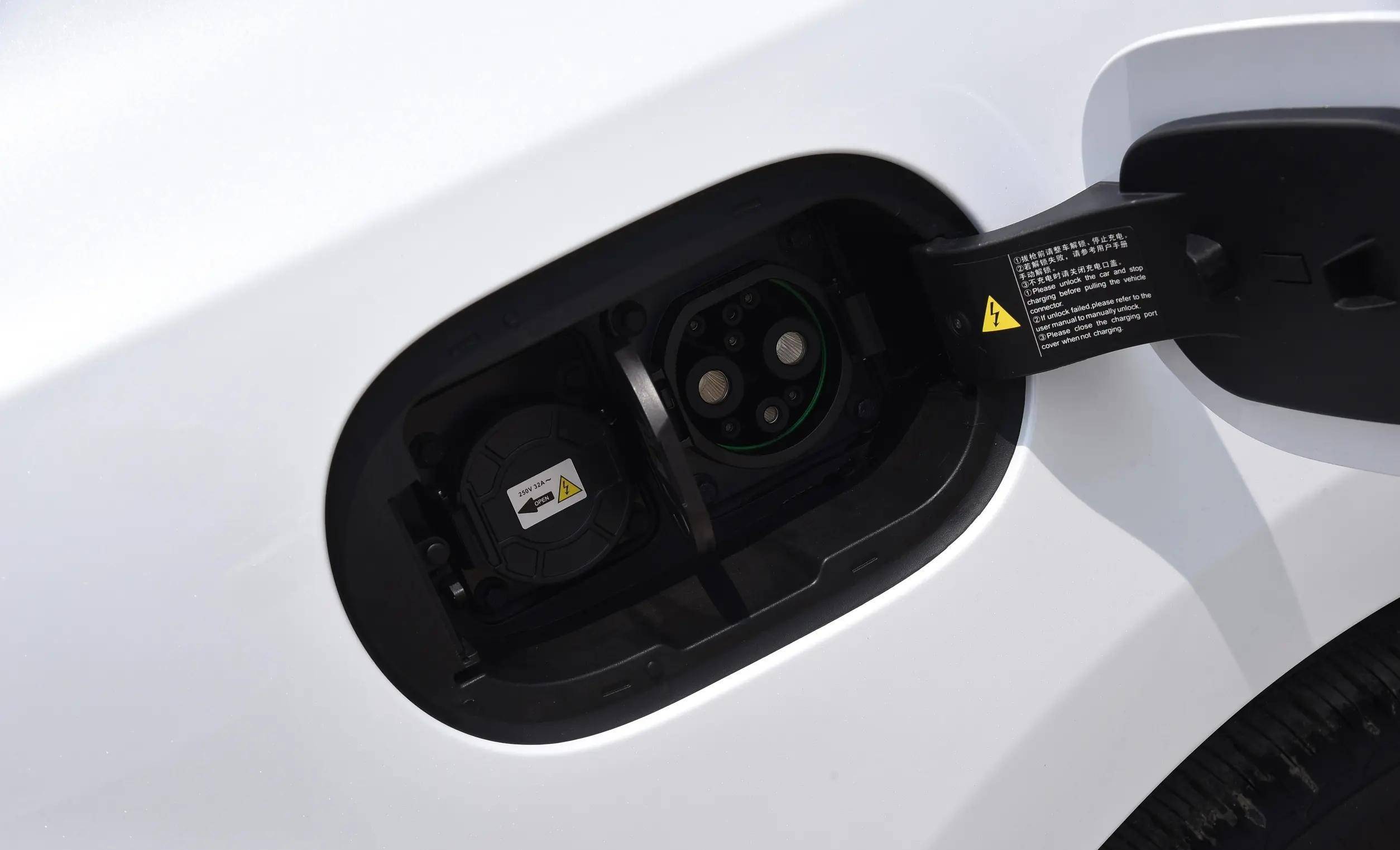 实拍评测丨续航420公里，售12.98万，秦PLUS EV到底怎么样？_搜狐汽车_搜狐网