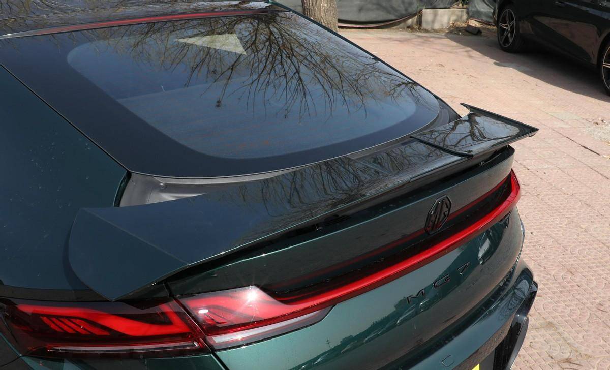 三段式尾翼+电磁悬挂+X-MODE模式，MG7搅局性能车市_搜狐汽车_搜狐网