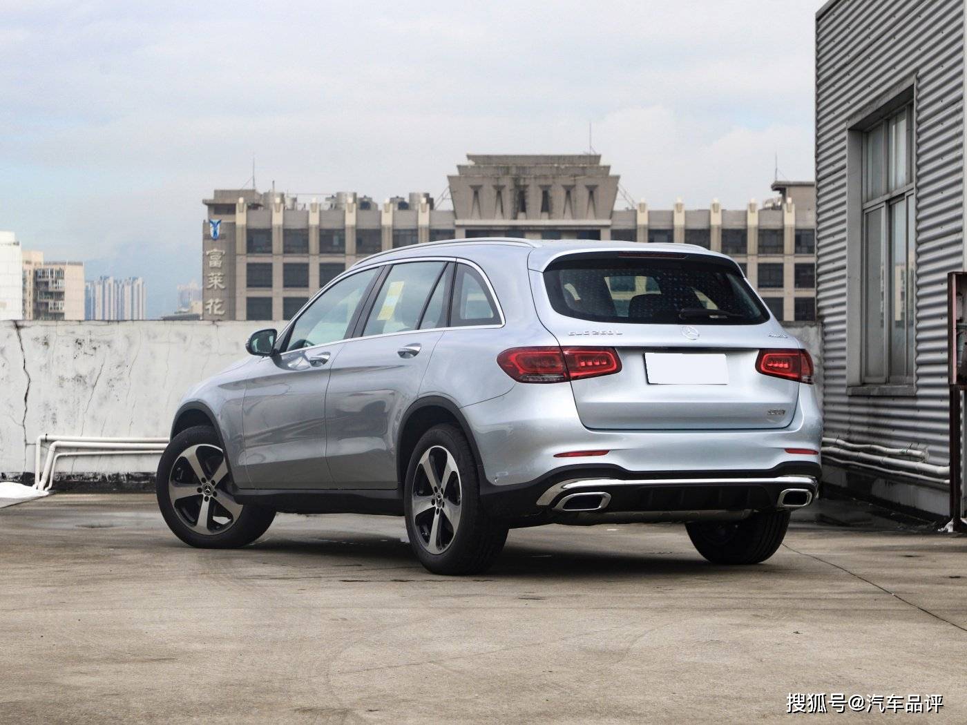 豪华品牌间的对决，奔驰GLC、凯迪拉克XT5和奥迪Q5L_搜狐汽车_搜狐网