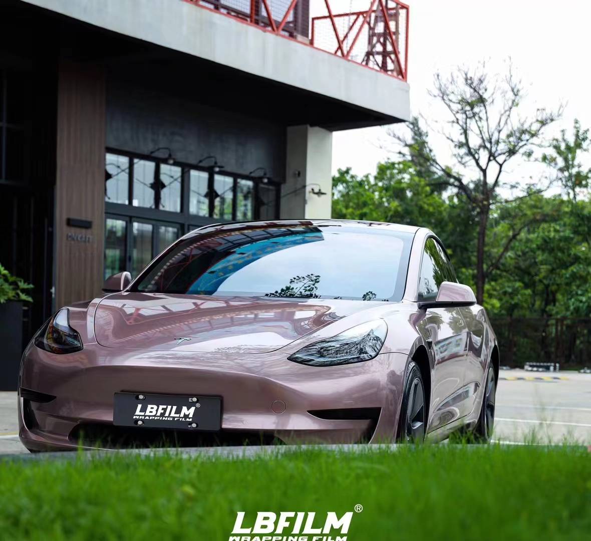 特斯拉model3-LB改色膜原厂漆冰莓粉，高级女神质感_搜狐汽车_搜狐网