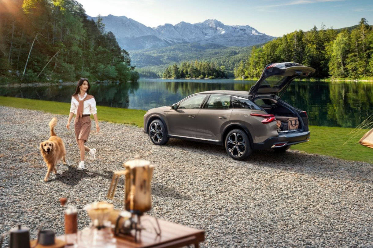 试用48小时+，月供仅需999，凡尔赛C5 X先试后买背后的销售逻辑_搜狐汽车_搜狐网