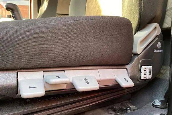 六边形战士！解放青汽 JH5-480 NG牵引车重磅升级 | 卡车之友网_搜狐汽车_搜狐网