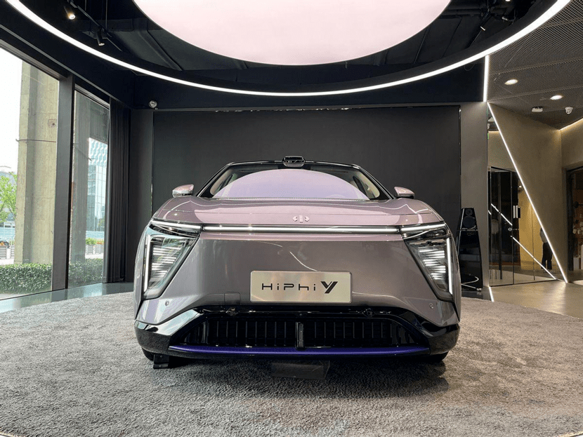 要打蔚来ES6？如此车门开启方式大可不必，高合HiPhi Y实拍_搜狐汽车_搜狐网