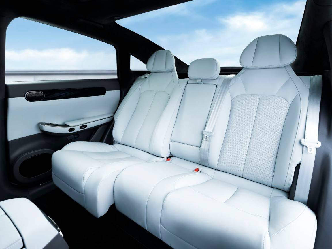 15万级谁最能打？零跑C01对比秦PLUS EV，看看谁才是“卷王”_搜狐汽车_搜狐网