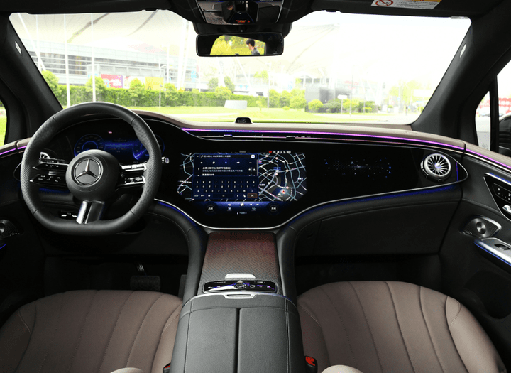 BBA电气化转型，北京奔驰EQE SUV对比奥迪e-tron，谁性价比更高？_搜狐汽车_搜狐网